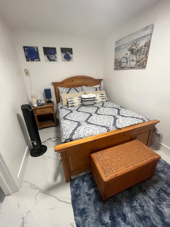 Quiet And Private Apartment In Hollywood! - Broward County, FL