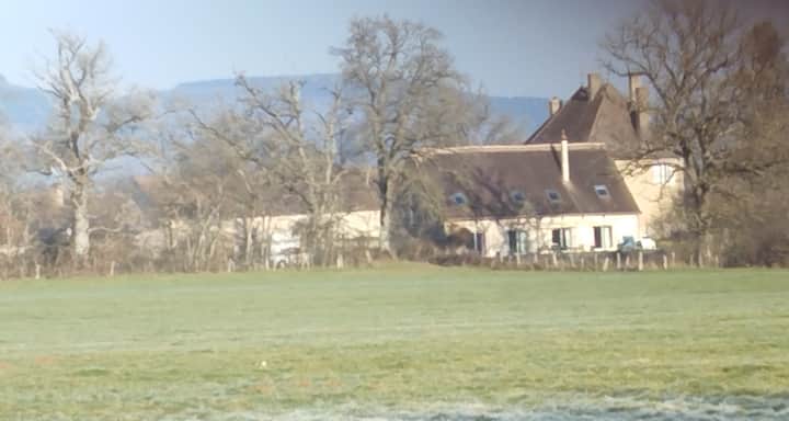 Maison Familiale Dans La Campagne Morvandelle. - Autun