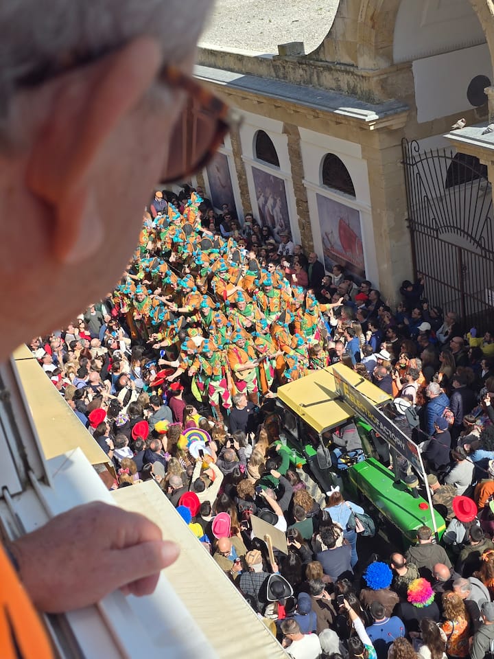 Cádiz + Central Market + Comfort = Tradition & Joy - Cadix