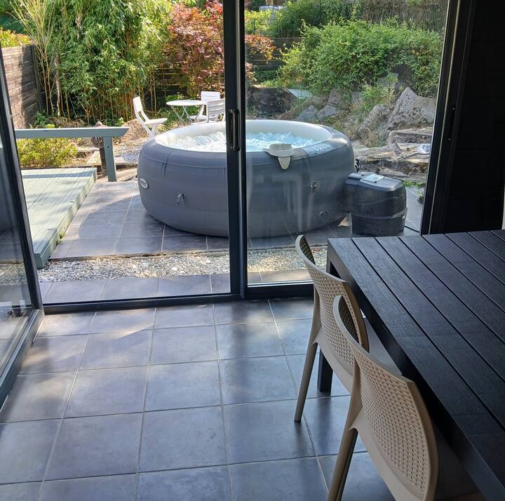 Plain Pied Climatisé + Studio + Jacuzzi - Brive-la-Gaillarde