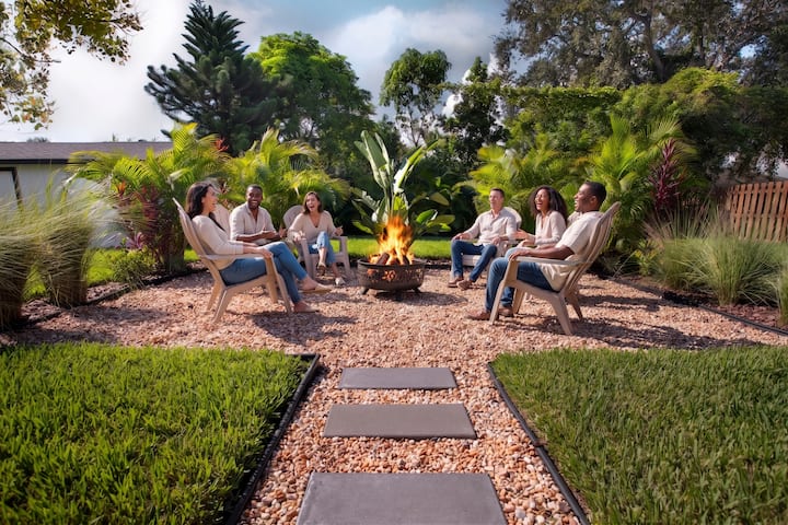 Beach | Fire Pit | Sunroom | Family-friendly - Port St. Lucie, FL