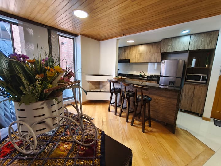 Apartamento Amoblado Con Chimenea Interior - Bogotá
