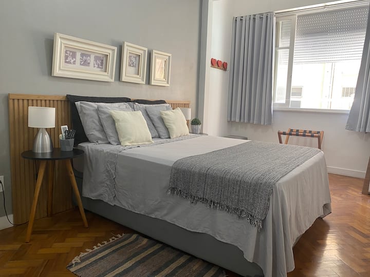 Conjugado Quadríssima Da Praia De Copacabana - Brazil