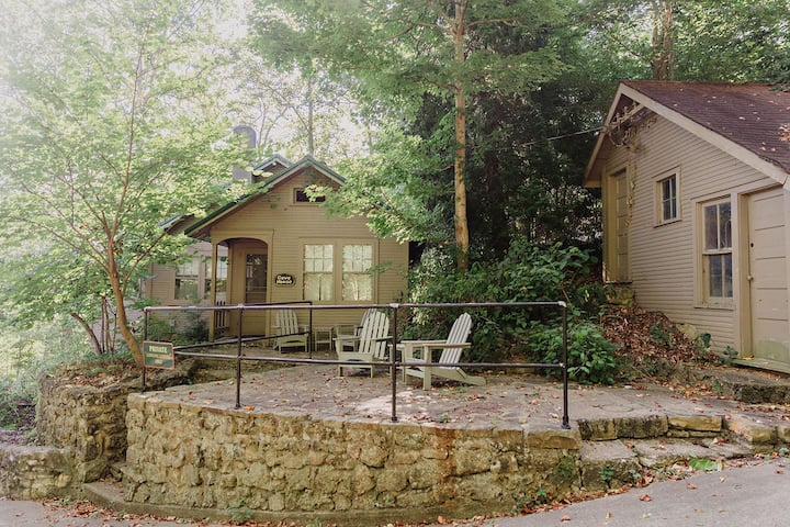 Cave House At The Highlands Nature Sanctuary - Paint Creek State Park, Bainbridge