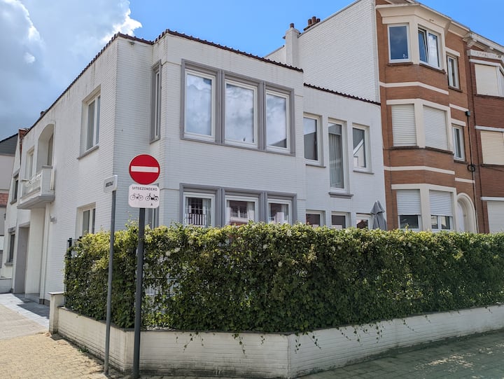 Villa Douira Rustig Gelegen Bij Strand En Winkels - Koksijde
