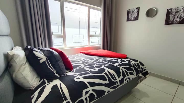 Adorable 2 Bedroom Fully Furnished Flat - Fire - Alberton