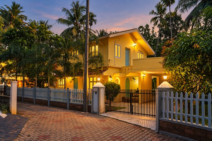 Casa De Mini By Like Home · The House 2 Women Made - Kozhikode
