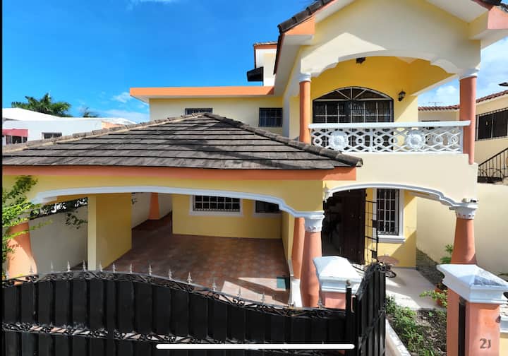 Villa Spacieuse Sécurisé 5 Min De La Plage - Puerto Plata
