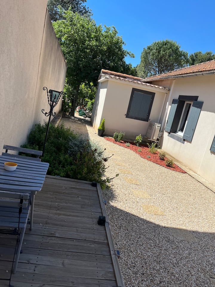 Maisonnette Cosy Et Tout Confort - Châteauneuf-du-Pape