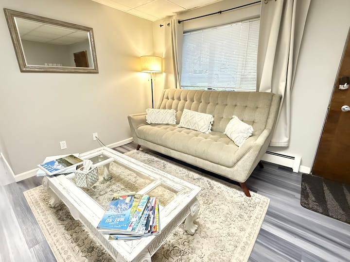 Lynn 2 - Comfortable & Convenient 2bdr U-med Area - Anchorage