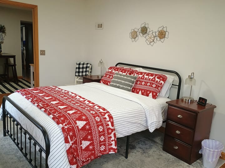 Charming Farmhouse Apartment With Gorgeous View - West Virginia