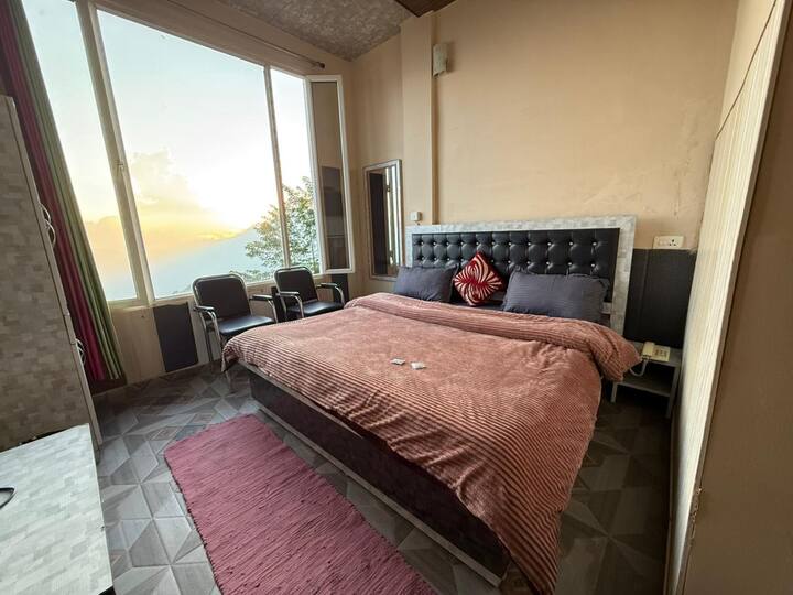 Mountain View Sunrise Inn Hotel & Food Kanatal - Kanatal