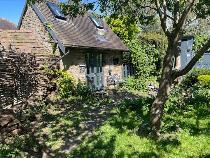 Quirky Art Studio Very Near Malvern Hills - Malvern