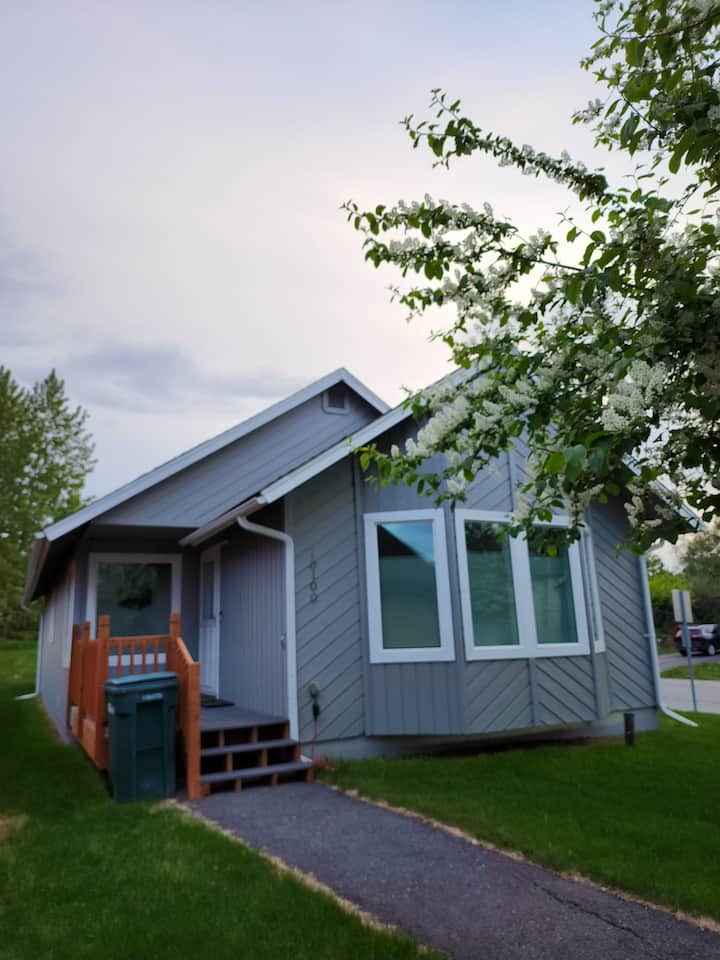 #1 Keppel's Kottage With Mountain View 3 Bd 1 Bth - Anchorage
