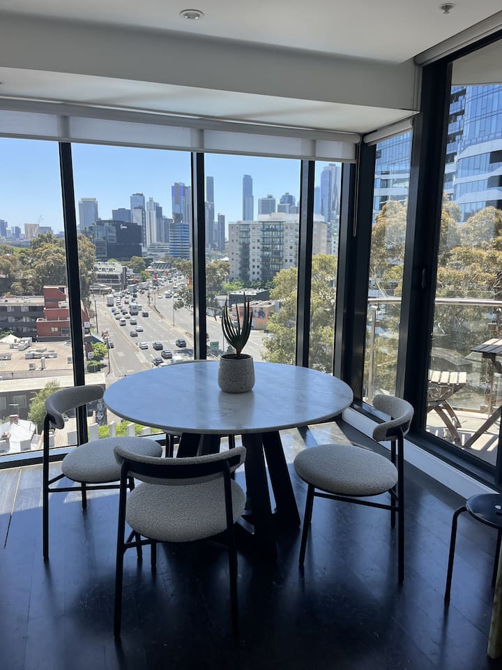 City Views | Walk To Anzac Stn | Secure Parking - Melbourne