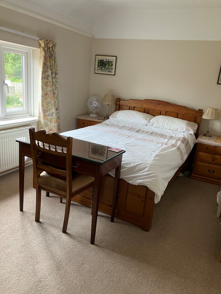 Spacious Double Room - Brockenhurst
