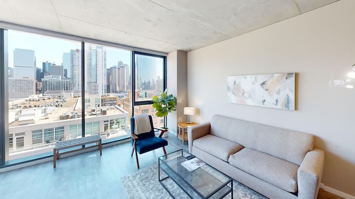 Modern 1 Bedroom With City Views In West Loop - Chicago, IL