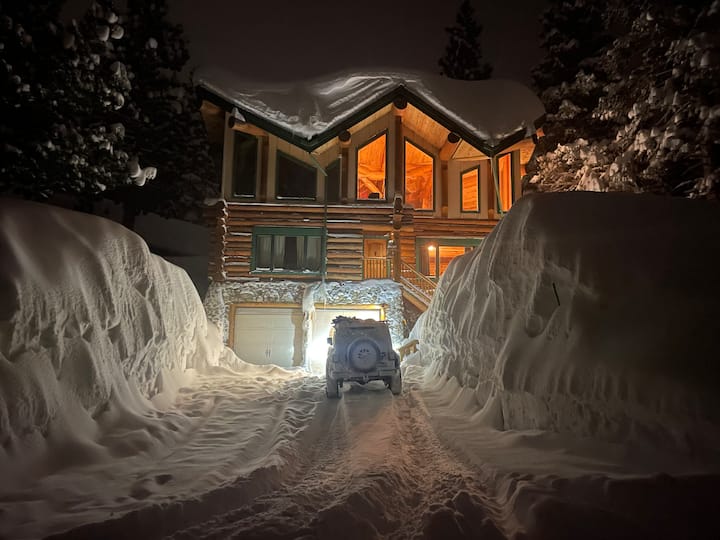 The Lincoln Mt Timber Lodge - Mammoth Lakes, CA