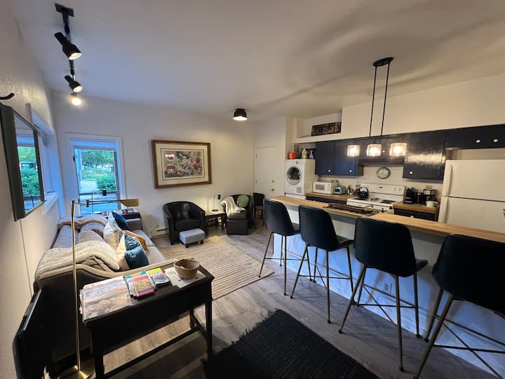 Cozy Studio Condo-across From Lift 7-pool, Hot Tub - Telluride, CO