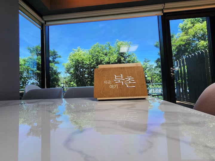 [지금,여기북촌] 함덕해수욕장근처 바다가 보이는 복층독채 타운하우스 - 조천읍