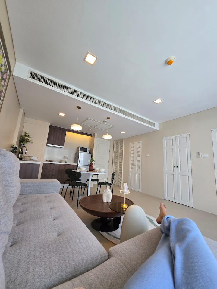 Huahin Private Beachfront Spacious 2br (55sqm) - Hua Hin