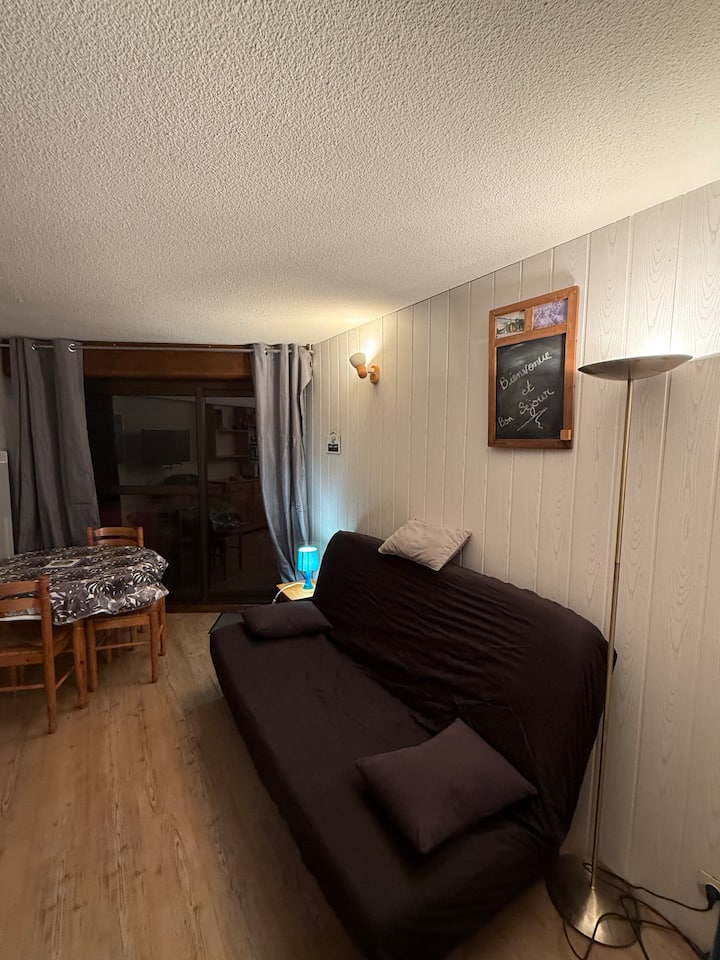 Studio Cabine, Terrasse, Vue, Casier à Ski - Saint-Lary-Soulan