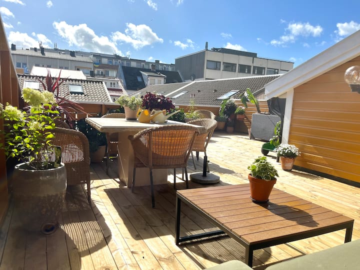 Koselig Sørlandshus Med Stor Solrik Takterasse - Kristiansand