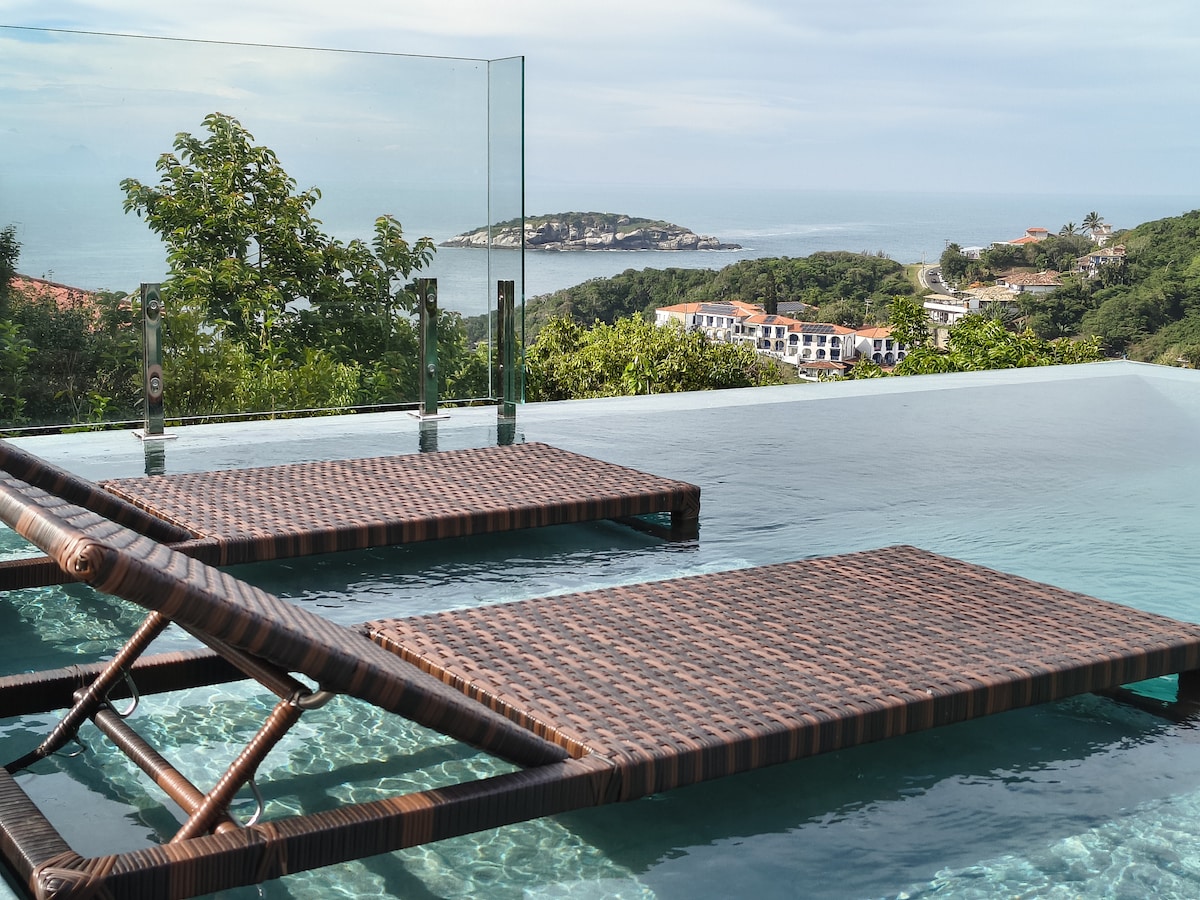 Infinity Edge, lusso, vista mare a João Fernandes - case in affitto a ...