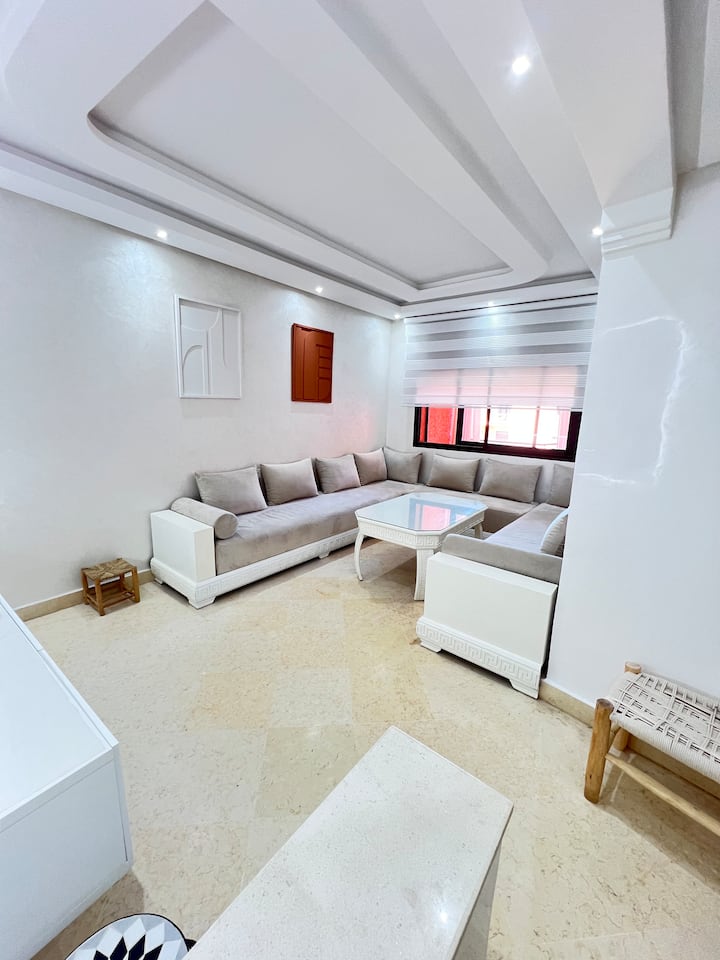 Jolie Appartement, Vue Sur Piscine/wifi/clim - Marrakech