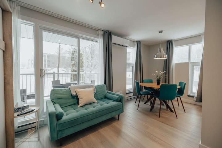 Le Loft Du Loch - Lac/foyer/piscine/3 Montagnes - Magog