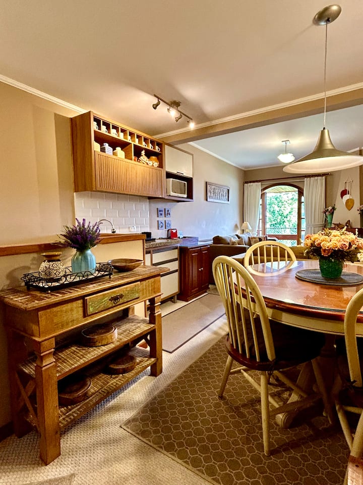 Apê Dúplex Charmoso Com Piscina E Hidromassagem - Campos do Jordão