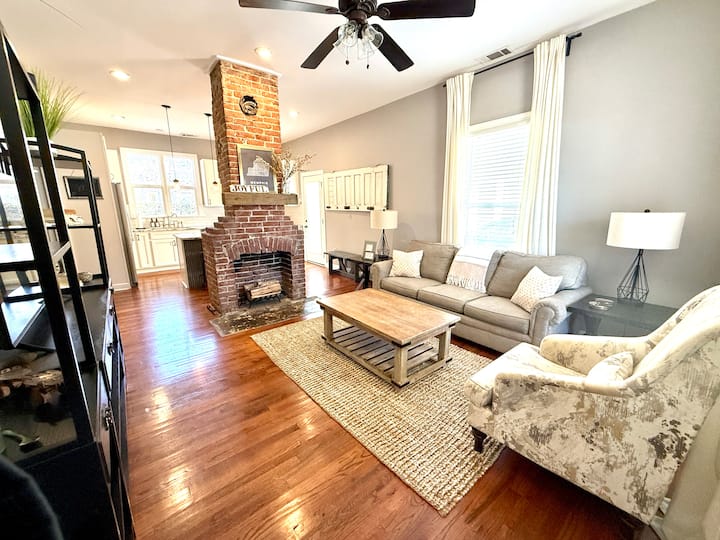 Midtown Charm - Prime Location - University of Memphis, Memphis