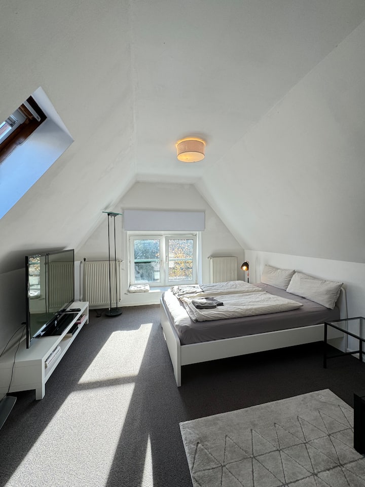 Appartment Im Dg Berlin / 5 Min Zur Messe - Berlin