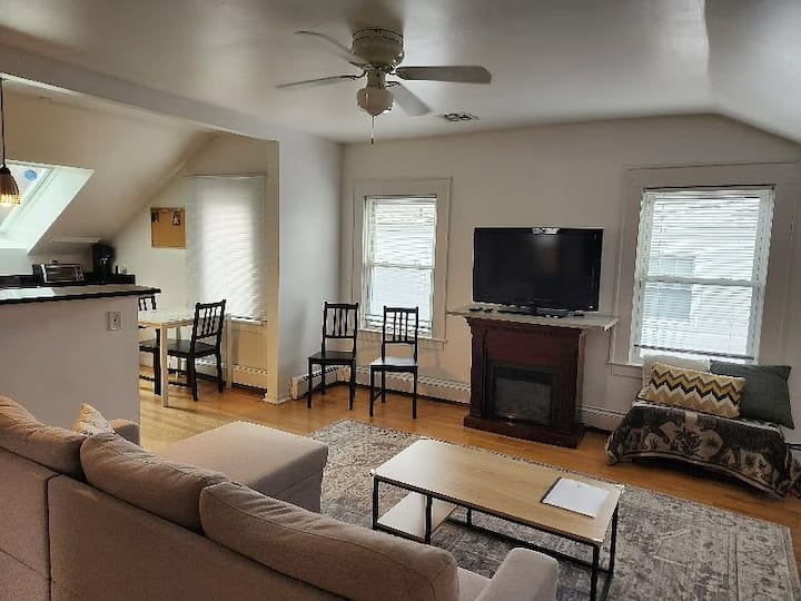 World Cup Stay -Mins To Metlife -Sleeps 6-2br - Bloomfield, NJ