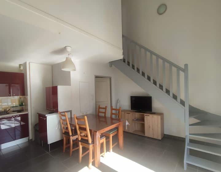 Charmant T2 Dans Village Vacances Avec Piscine - Monteux