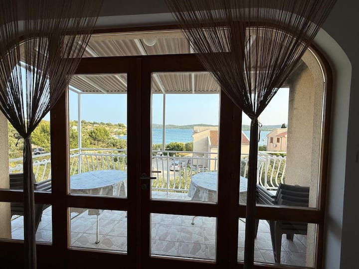 Charming Apartment With Great Look! - Pirovac