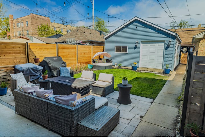 Modern 3-bedroom W/ Firepit & Garage Parking - Andersonville - Chicago