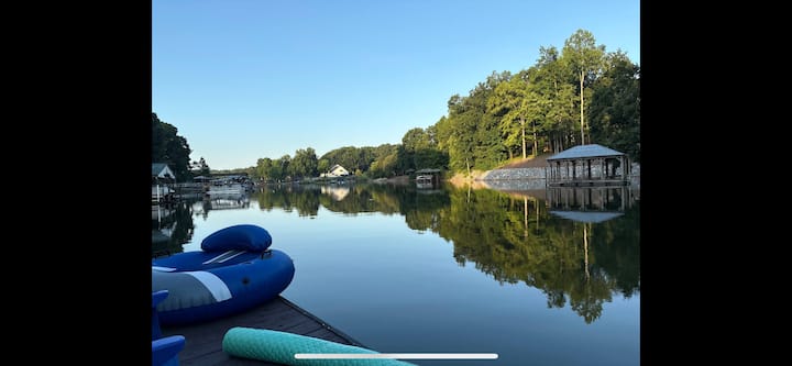 Lakefront Retreat W/ Private Dock, Firepit, Sup! - Mooresville, NC