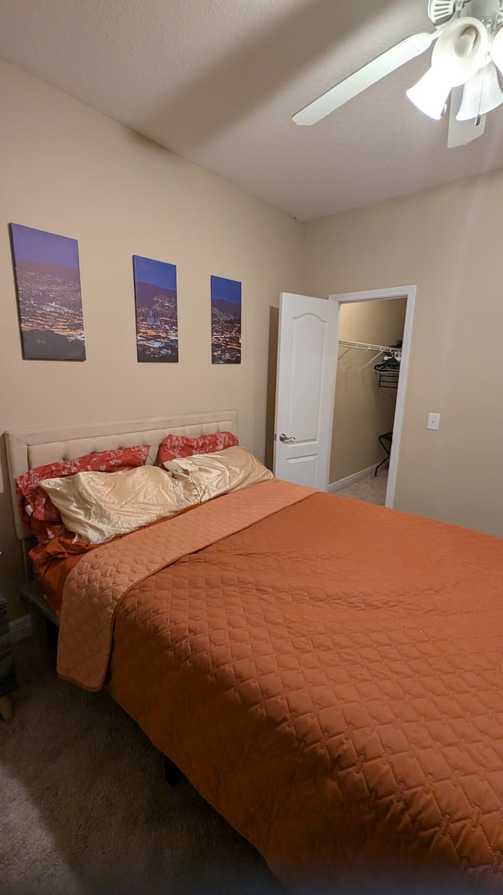 Peaceful Room Near Navarre Beach - Navarre, FL