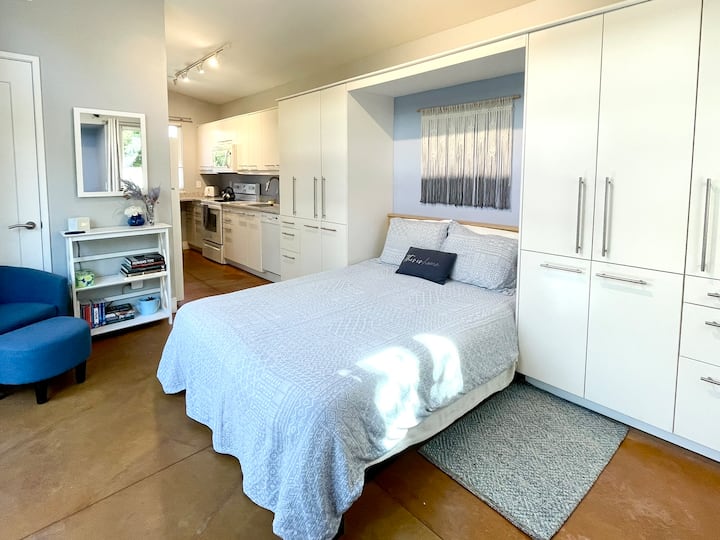 Serene Studio Casita Near It All! - San Luis Obispo, CA