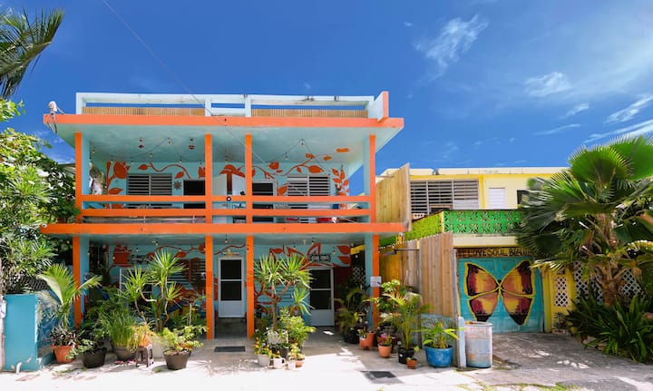 8 Bedroom Guesthouse:oceanview/ac/familyfriendly - Fajardo