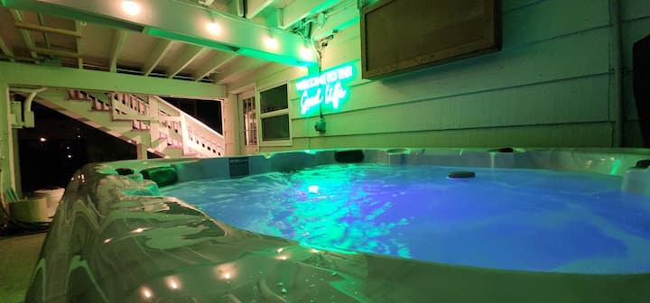 Golf Cart, Hot Tub, Bar, Pets! 5 Min To Beach - Jamaica Beach, TX