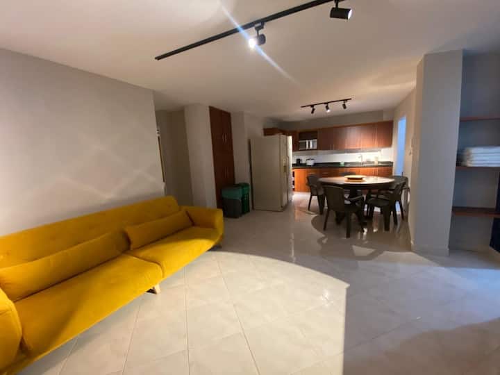 Disfruta Con Tu Grupo, Hermoso Apartamento. - Medellín, Colombia