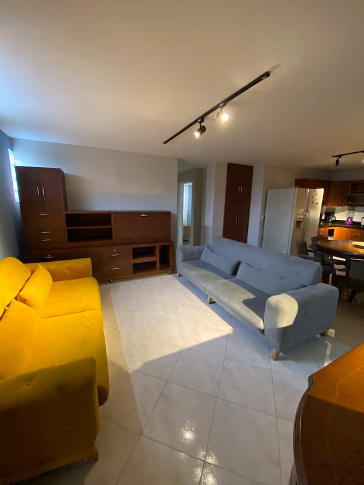 Disfruta Con Tu Grupo, Hermoso Apartamento. - Medellín, Colombia
