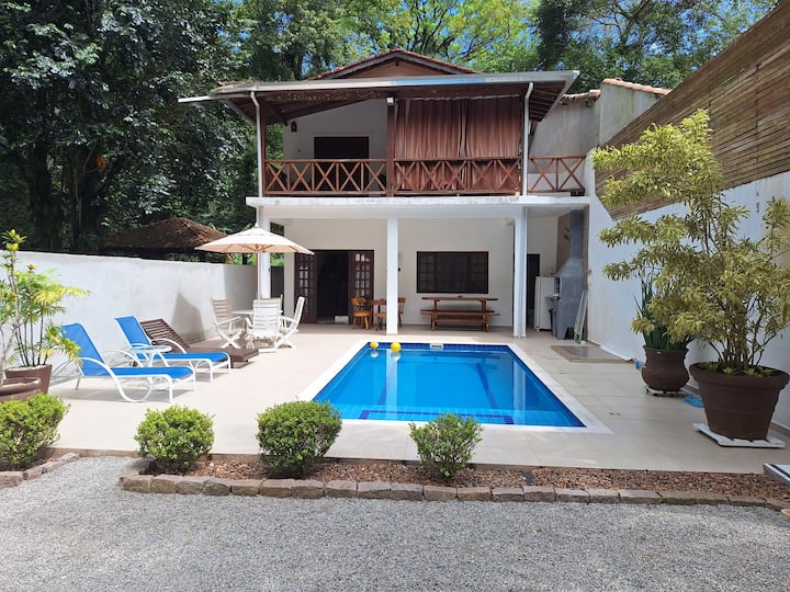 Praia Da Paúba 
Piscina 
5 Quartos
5 Banheiros - São Sebastião