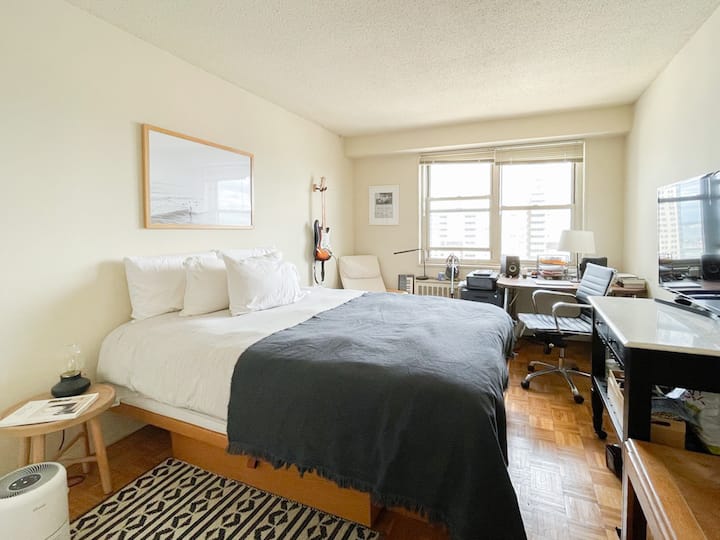 Tribeca 2 Bd + Balcony W Stunning Views - Manhattan, NY