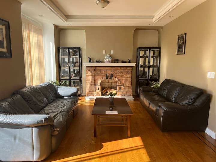 San Francisco - Lovely 3 Bedroom Home With Garage - San Francisco, CA