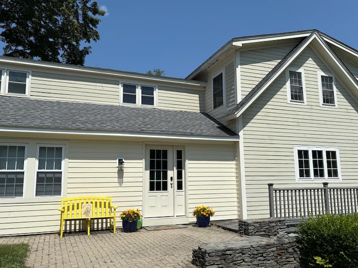 Bantam Beauty: Surrounded By Nature! - Litchfield, CT