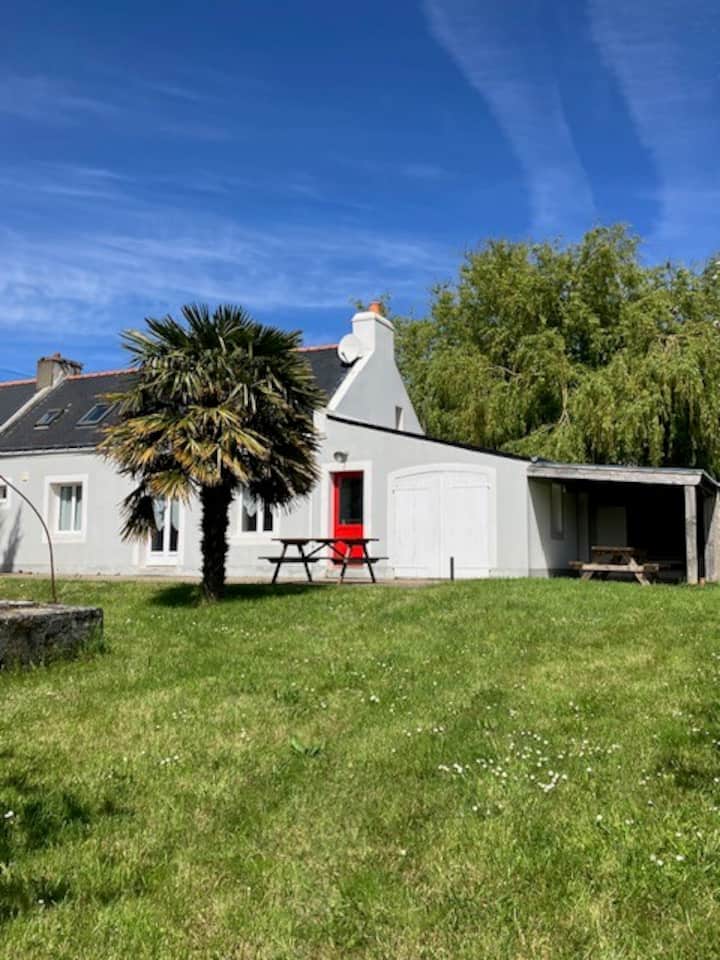 Maison Marguerite Avec Grand Jardin Et Patio - Sauzon