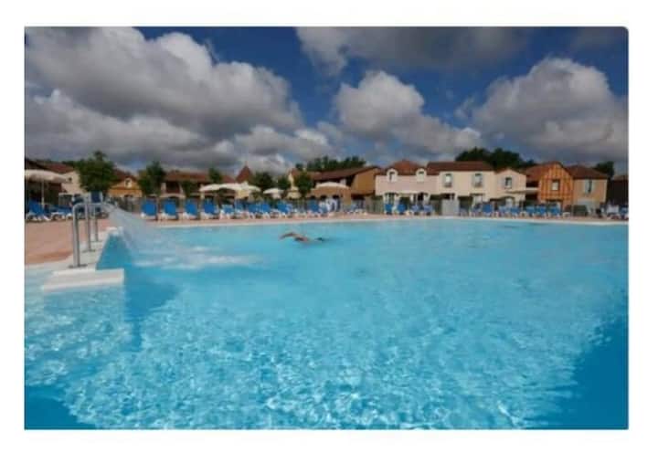 Maison Duplex, 4 Personnes, Côté Lac, Et Piscine - Monflanquin